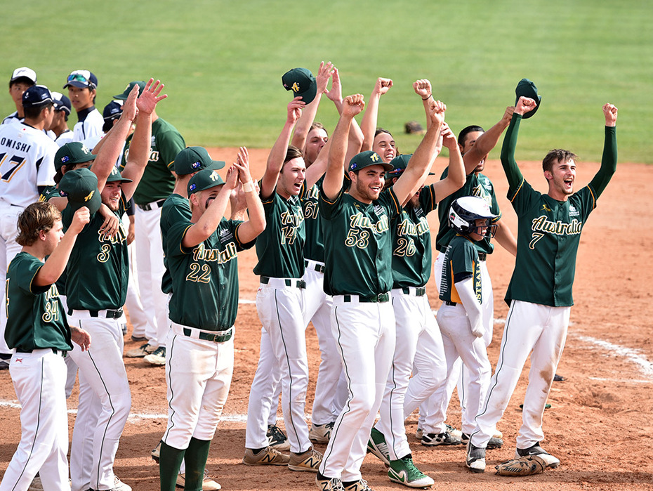 420 Clever Softball Names for Your Team 2020 Update